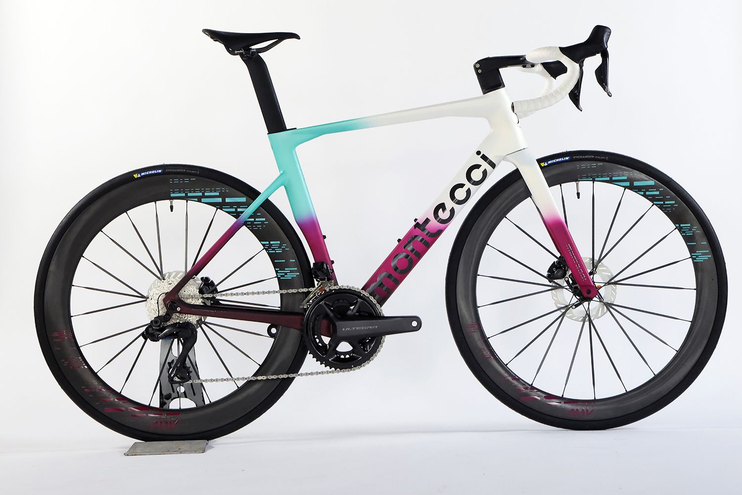 COMPLETE BIKES – MONTECCI